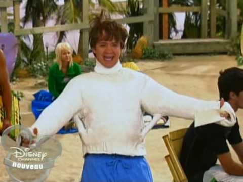 Long Arm Cast (LAC) (Hannah Monthana - Once, Twice, Three Times Afraidy ...