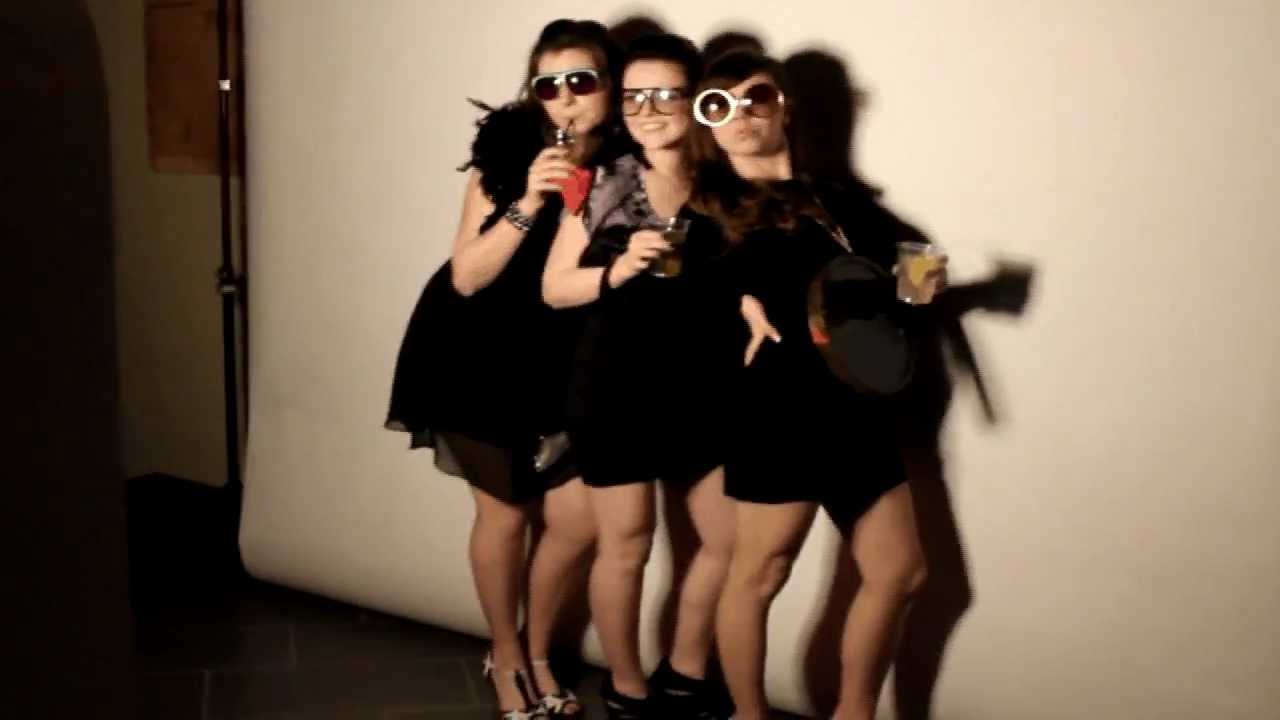 Fun with Clique Photo Station - YouTube