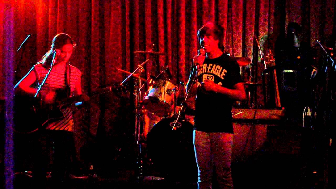 Michael Johnson singing Scyscraper - YouTube
