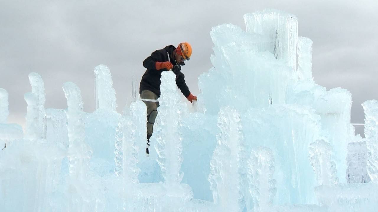 Incredible ice castle in Colorado - YouTube