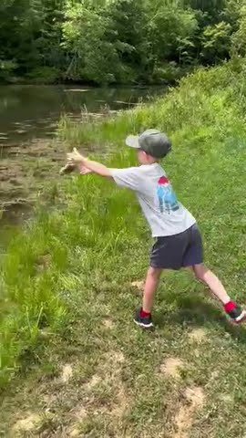 Largemouth bass fishing in farm pond - YouTube