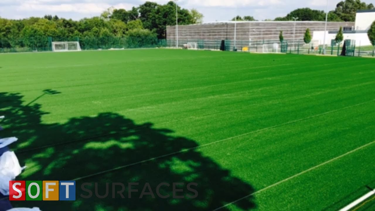 4G Grass Installation in Watford, Hertfordshire | 🌳 3G Synthetic Grass ...