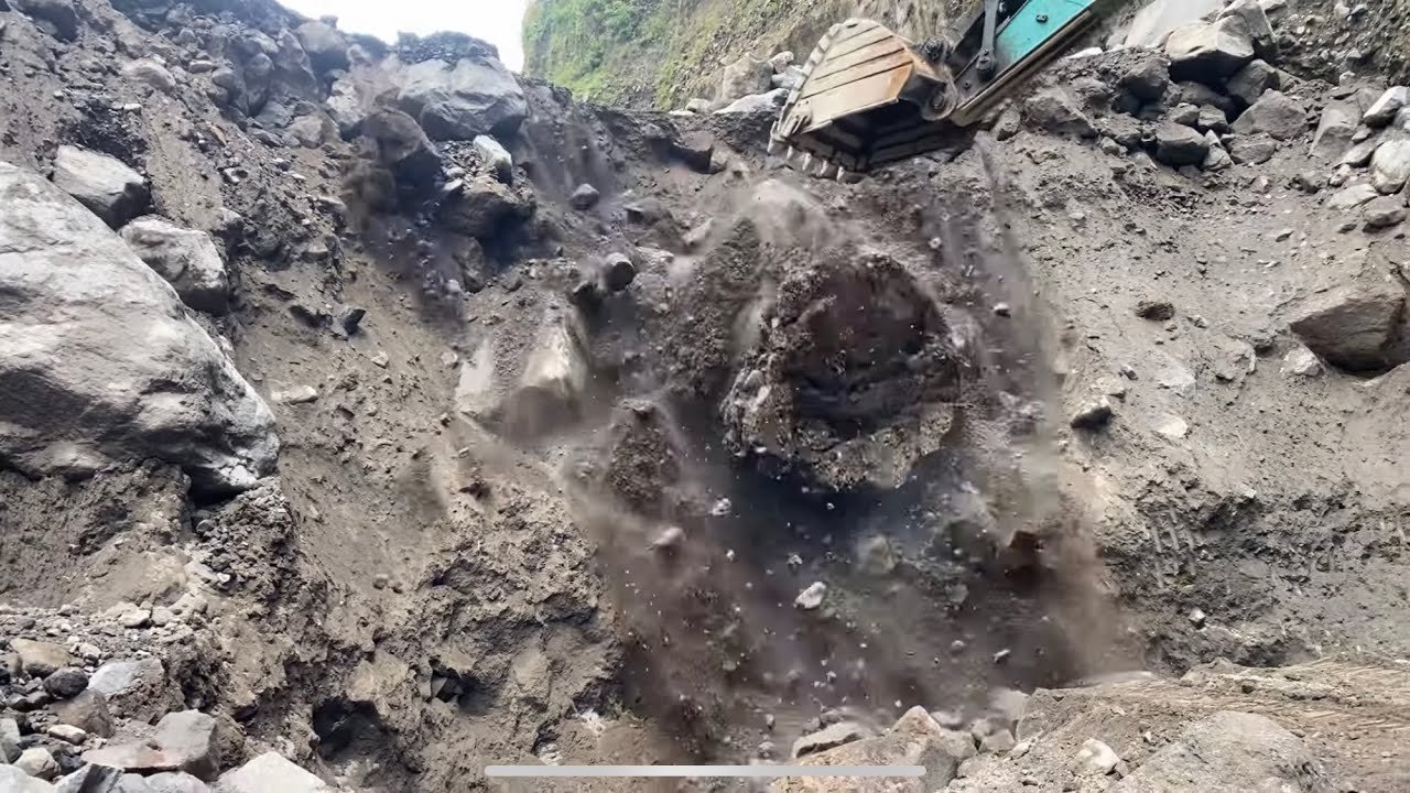 sand mining||large rocks collapse when excavators dig up cliffs - YouTube