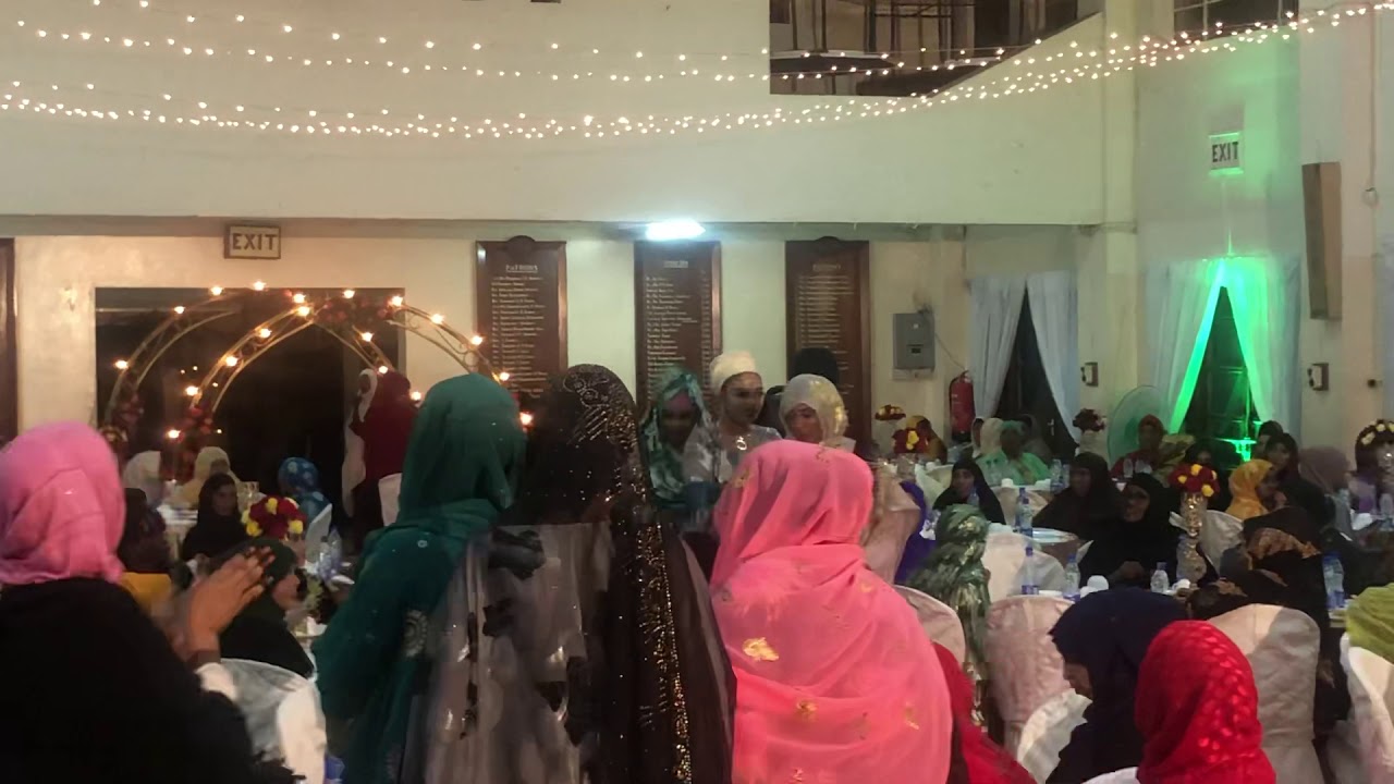 rasmi rays iyo rer mombaza aroos shidan - YouTube