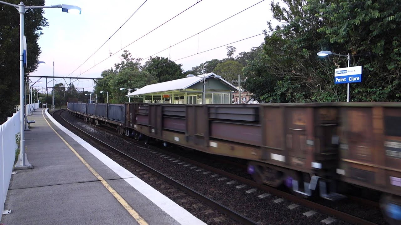 Early morning 5YN2 Steel train at Point Clare - 28/2/15 - YouTube