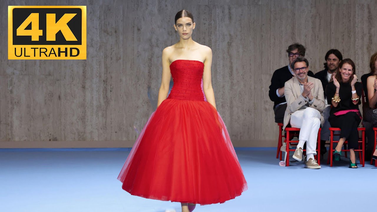 Carolina Herrera | Spring/Summer 2025 | New York Fashion Week - 4K ...