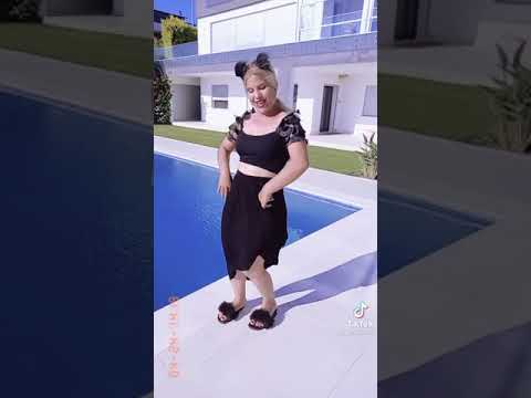 sarışın roman kızı