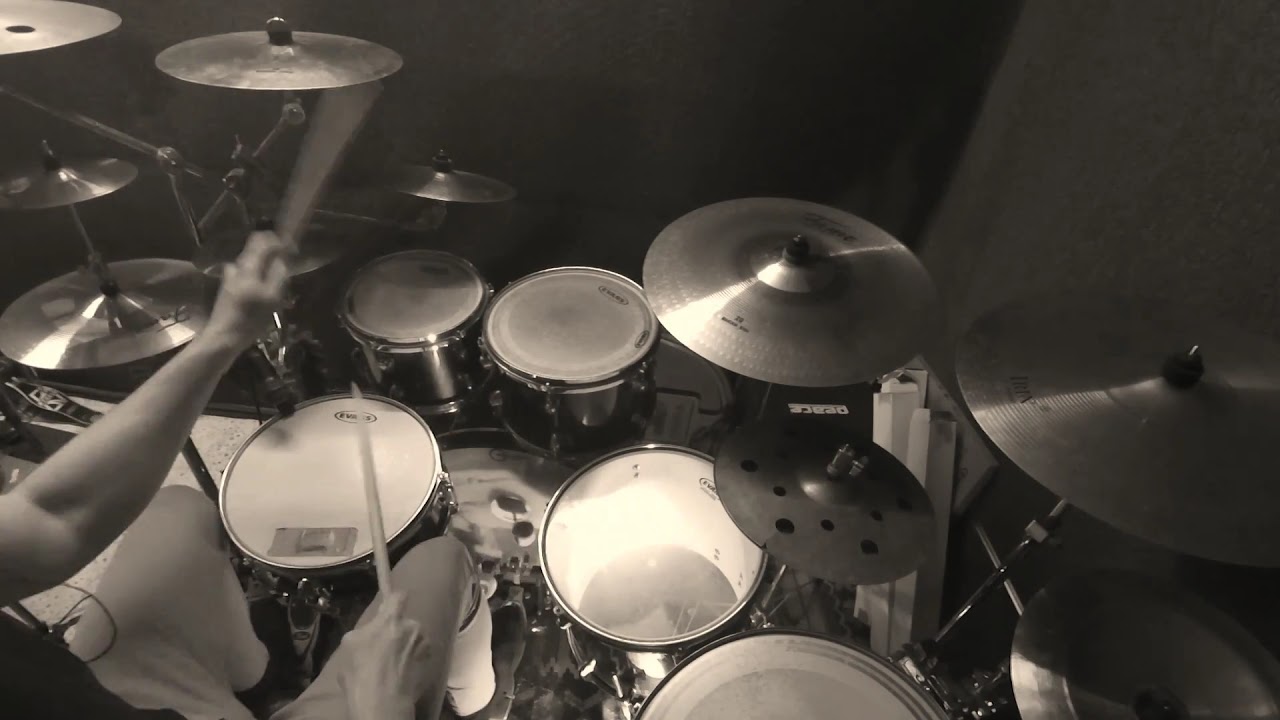 Paradiddle Johnnie (drum solo) with samba feet pattern - YouTube