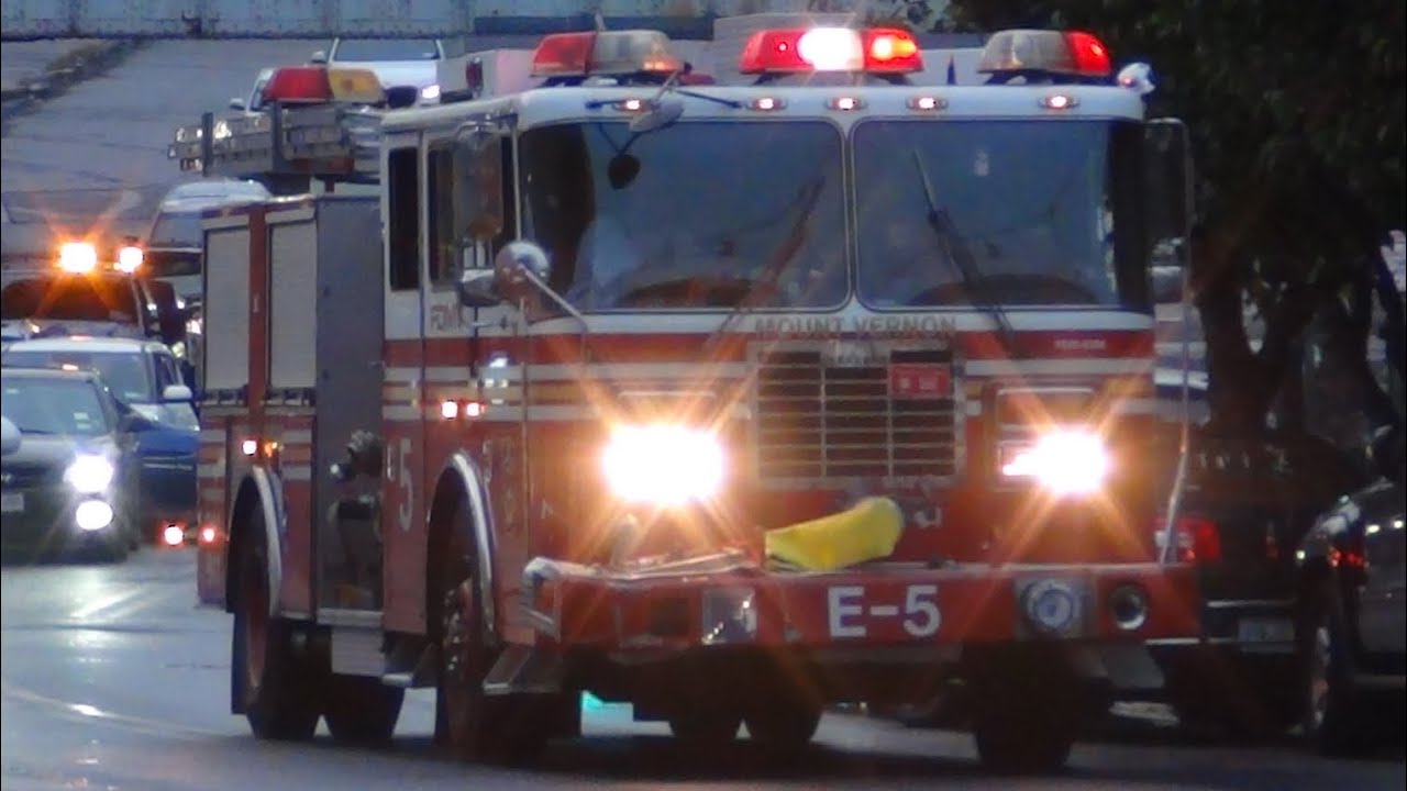Mount Vernon Fire Department Engine 204 (spare) responding 10/6/23 ...