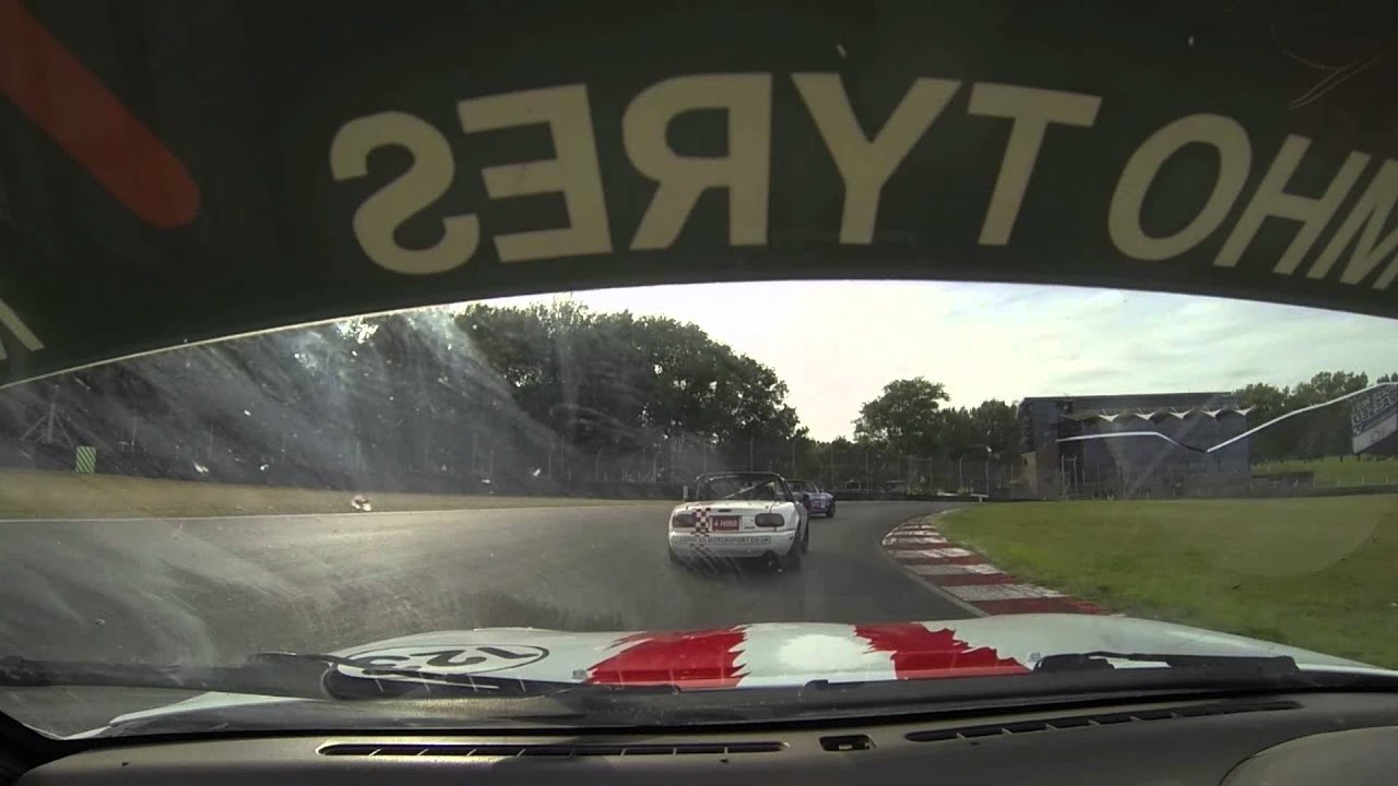 erc-racing - Brands Hatch - Race 2 from the car behind - YouTube