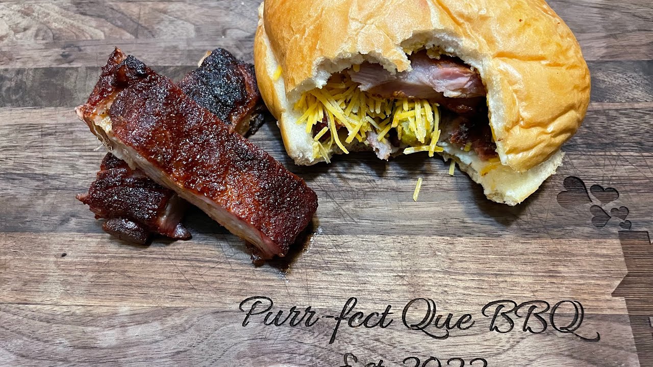 Rib Sandwich "The Ribwich" #ribs #sandwich #weberkettle - YouTube