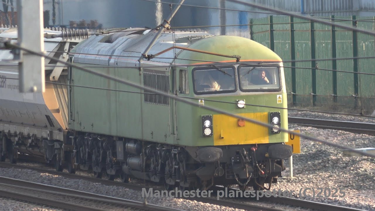 GBRF Undercoat Class 69014 On Sand Train On 6E88 Is Seen At Werrington ...