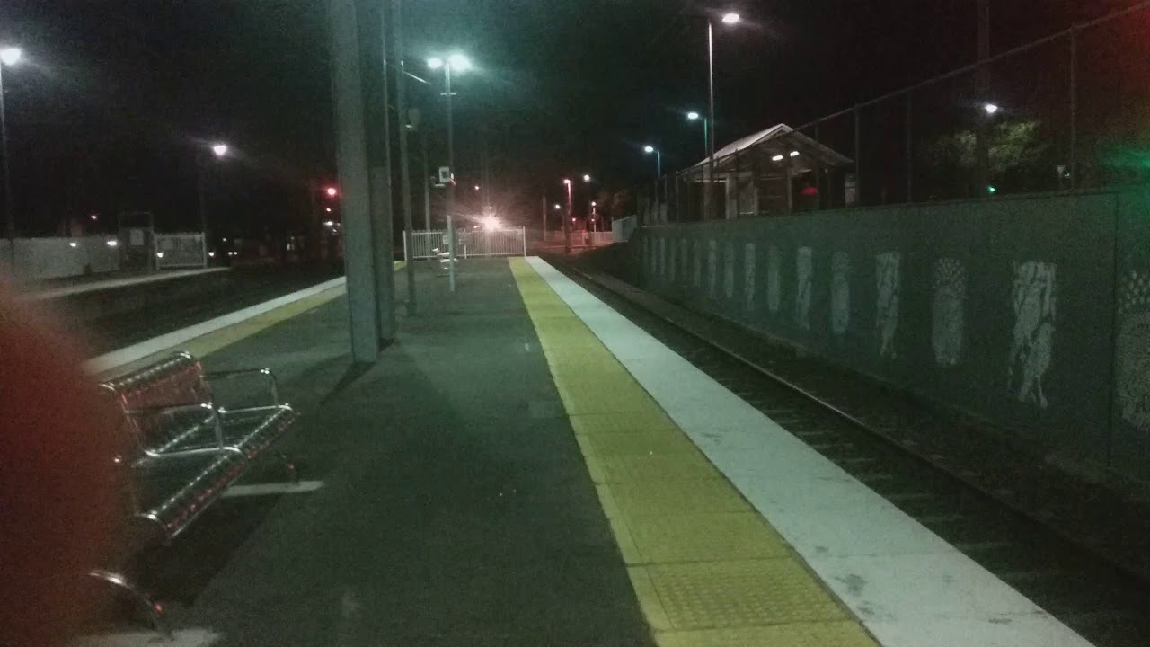 PNQ's PN013 passes thru Lawnton station working #8CP1 to Cairns 16/12 ...