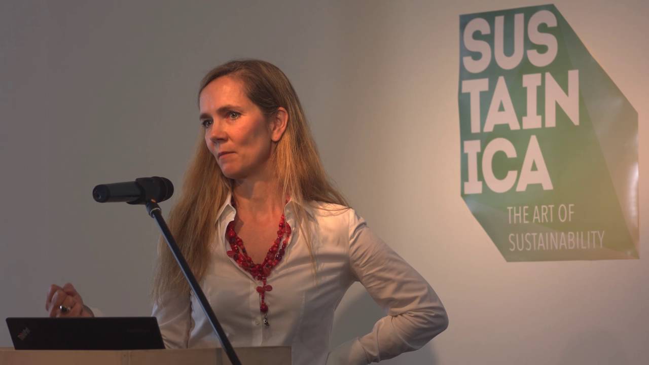 Dr. Christine Haller - Innovation @ Daimler: more than just features ...