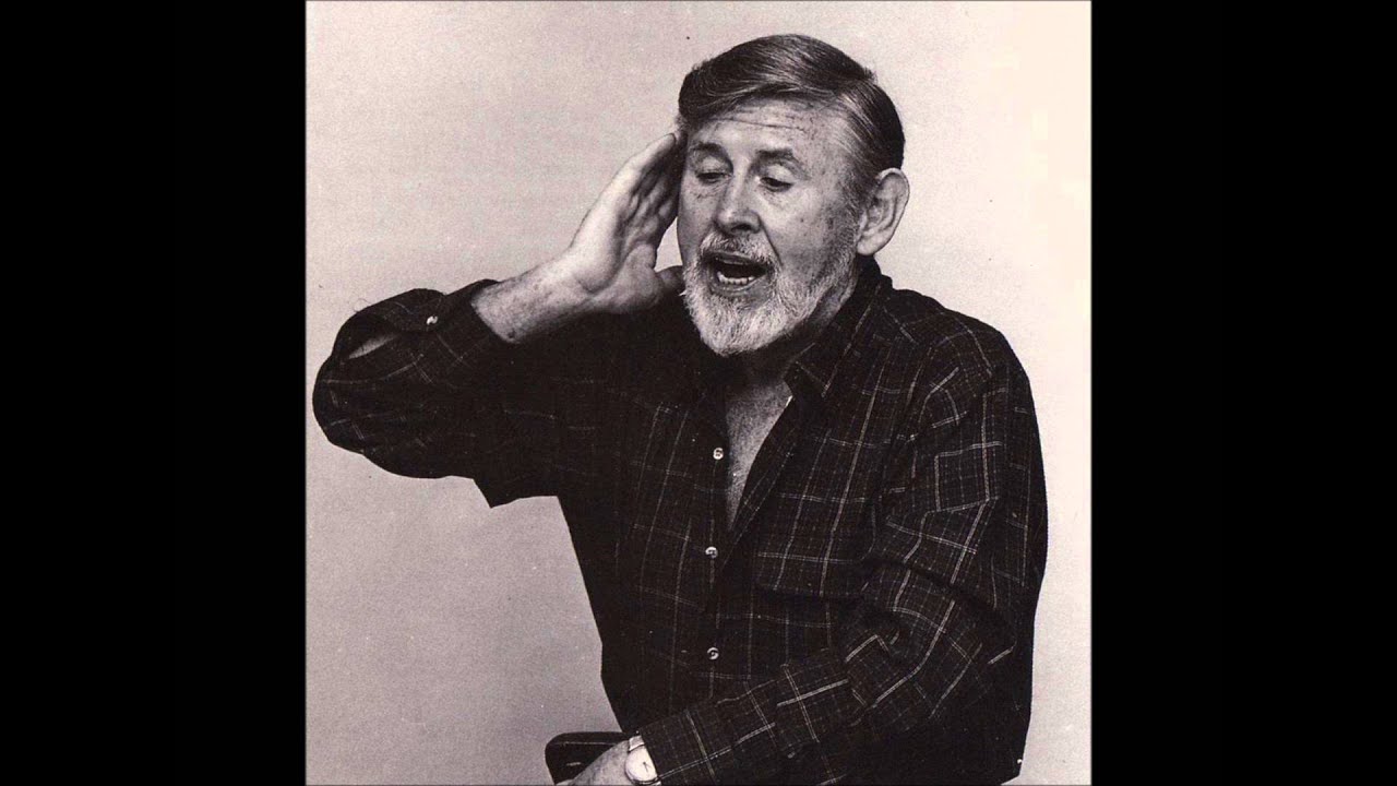 Duncan Grey, sung by Ewan MacColl - YouTube