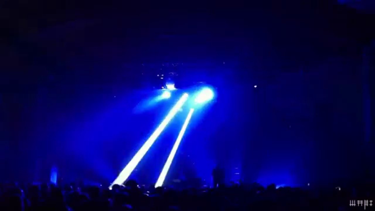 VNV Nation - Cold (live in Dresden, Alter Schlachthof, 05.12.15) - YouTube