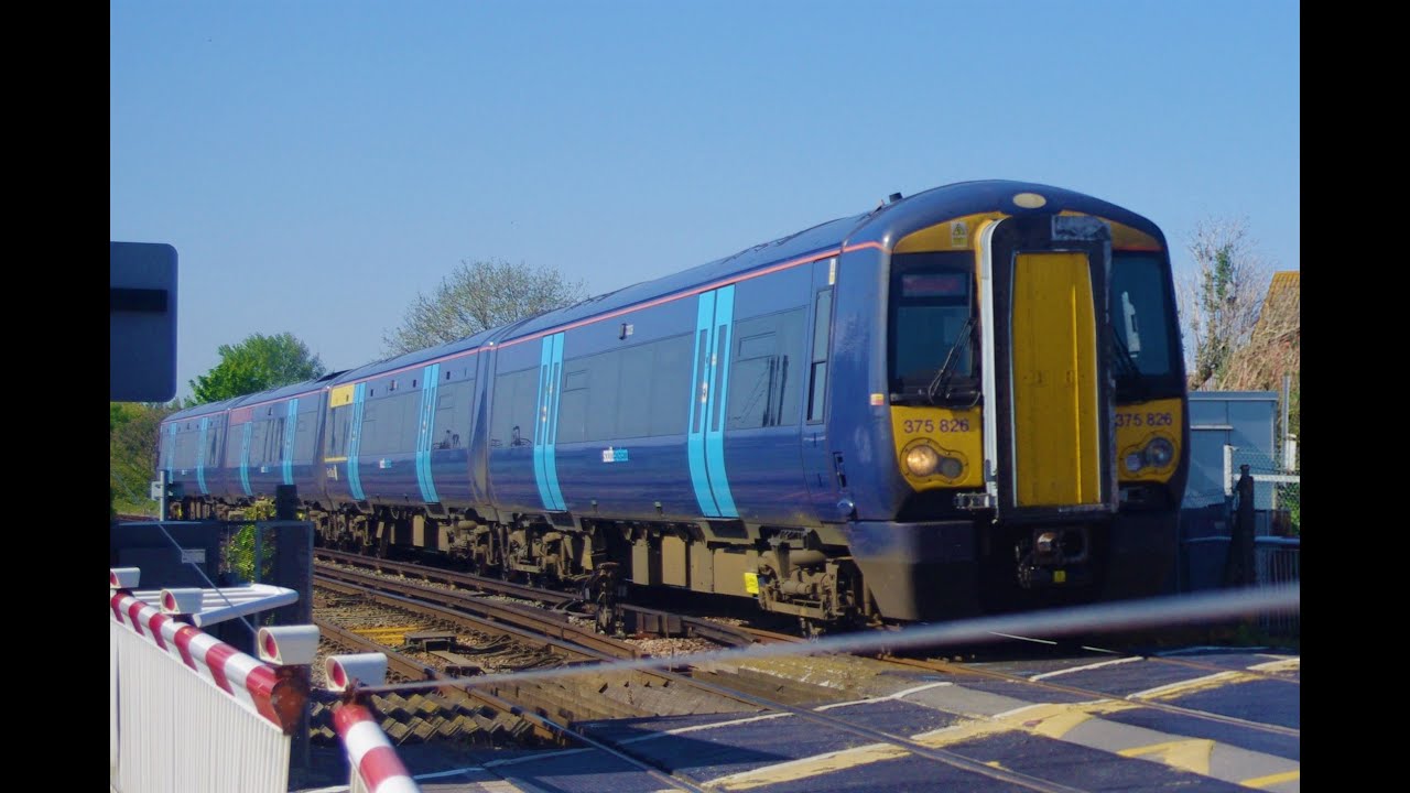 Deal Level Crossing, Kent (06/05/2020) - YouTube