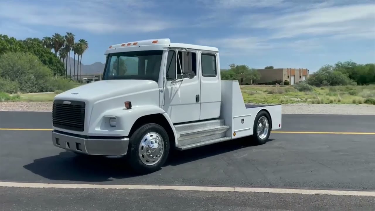 Freightliner Fl60 Crew Cab