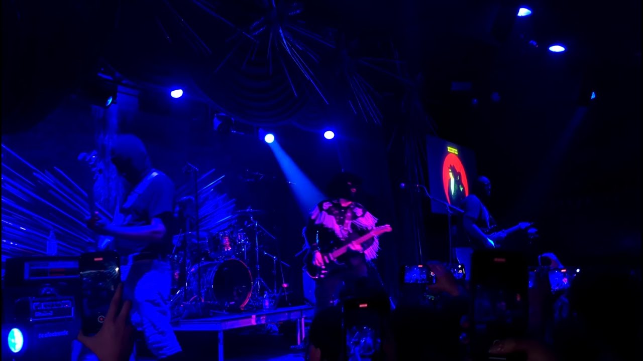Chamber Of Reflection cover by Max Diaz | Live at Sony Hall in NYC ...