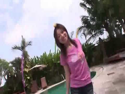 JAV idol Rumi Scramble eye's sexy legs bikini asian girl upskirt pantyhose youtubeSplit139)