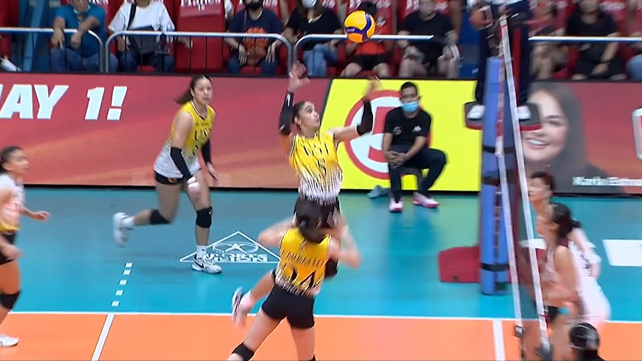 Imee Hernandez back-to-back points wins set 2 for UST | UAAP Season 85 ...