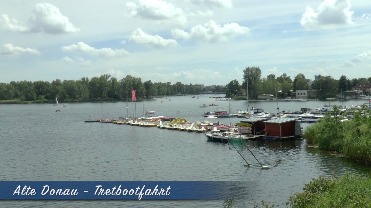 Alte Donau - Tretbootfahrt - YouTube