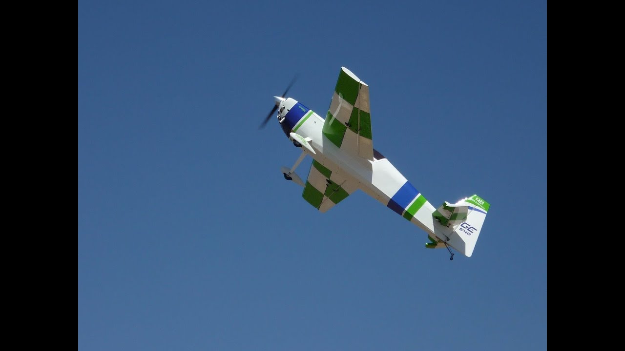 Edge 540 30% Aeroworks - Sassaki - YouTube