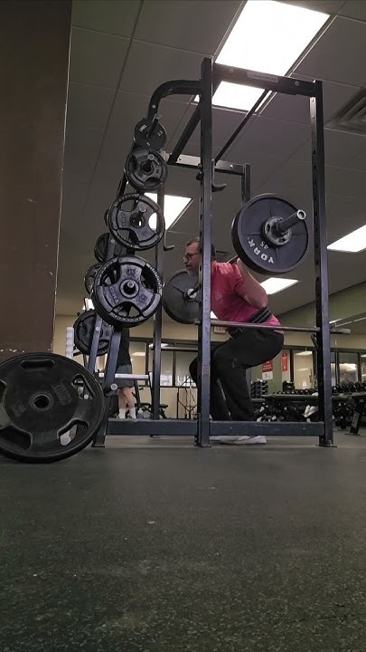 Week 10 Day 1 Squat 330 lbs x 2 - YouTube