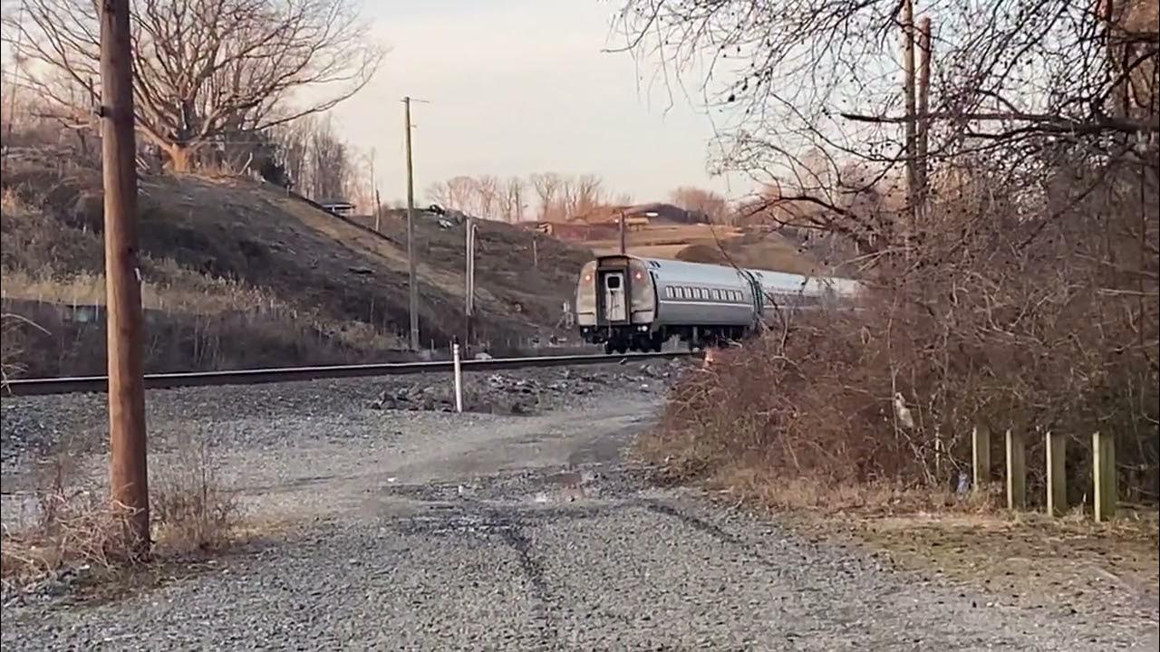 Amtraks P138-18 (P42DC 164 with an AMAZING K5LA) and P125-18 (P42DC 120) @ Cherry Hill, VA - YouTube