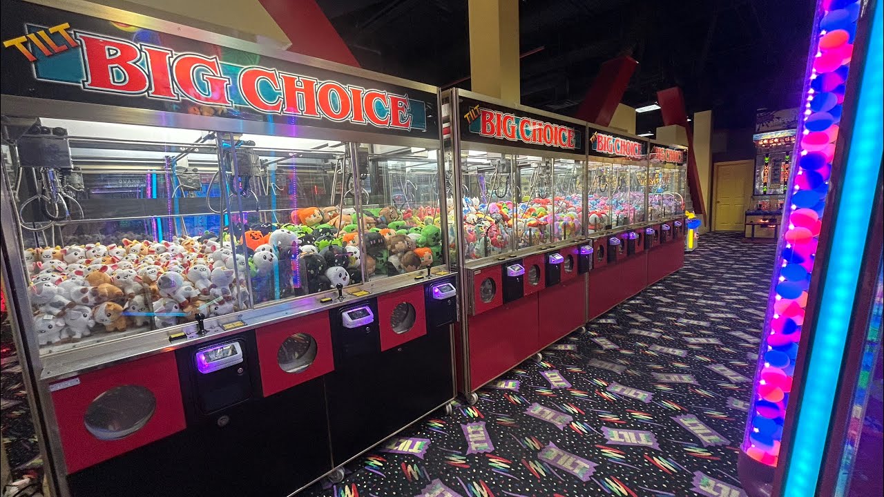 Episode 1 of Claw Wars: tilt studios claw wins | Fluke wins | - YouTube