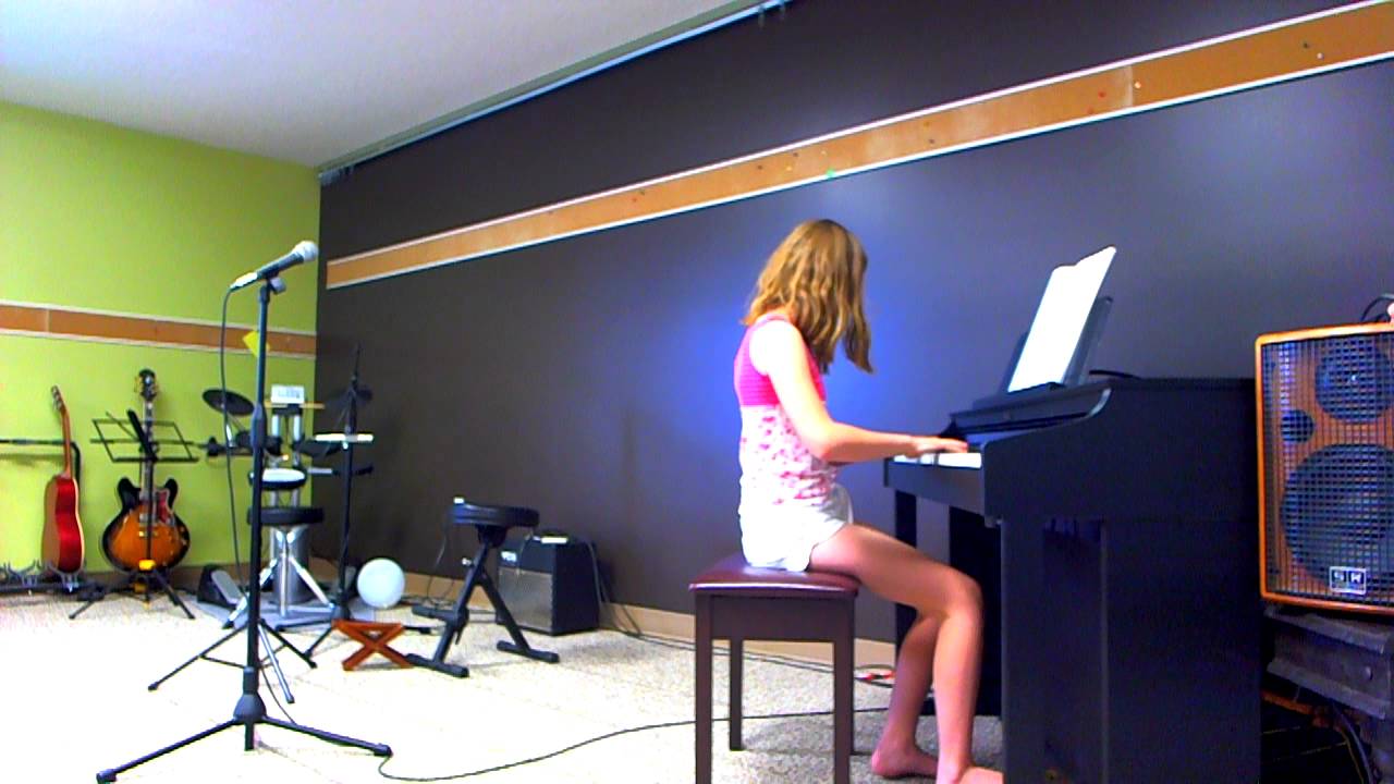 Simply Music Recital 2011, Fort St John, BC - Amber Mcleod - YouTube