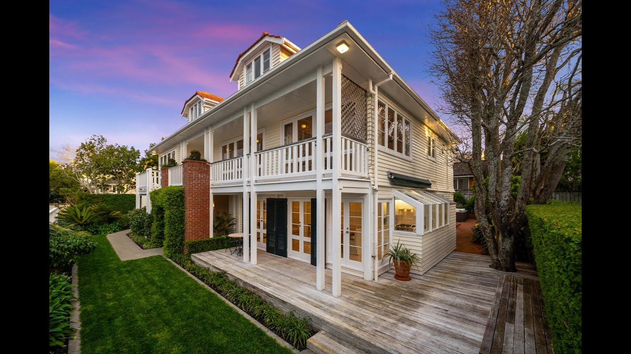 102A Kitchener Road, Milford - YouTube