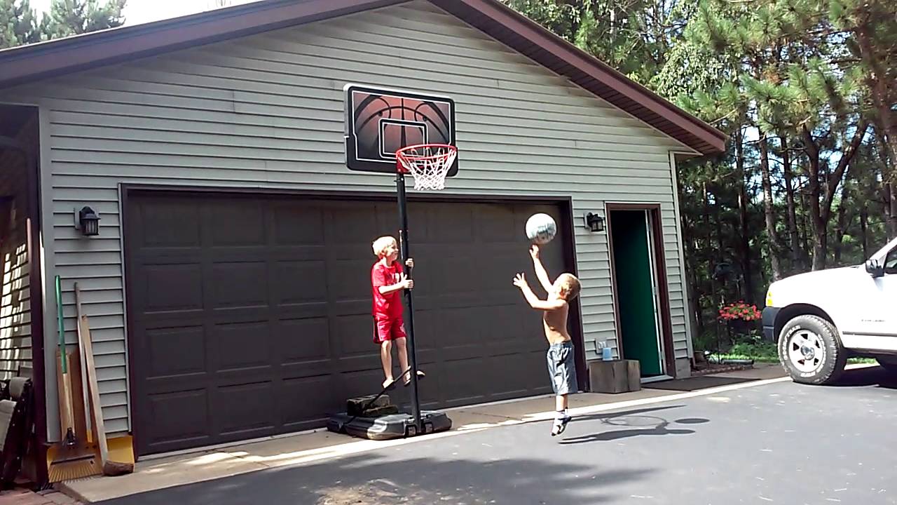 Epic basketball fails #1 - YouTube
