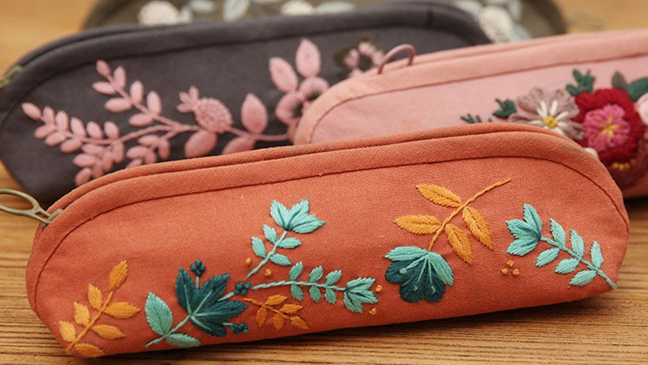 DIY A Zippered Pencil Case Sewing Tutorial- Easy for Beginners! - YouTube