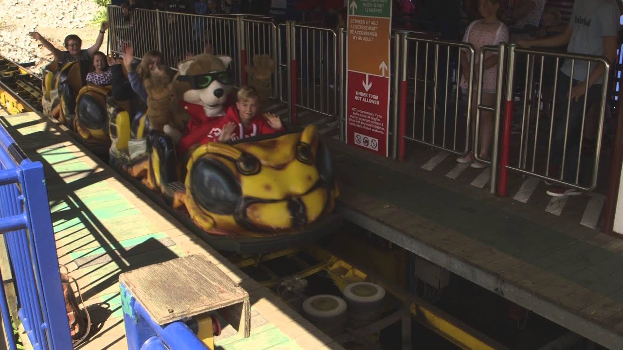 Ferdi the Fox at Flambards - YouTube