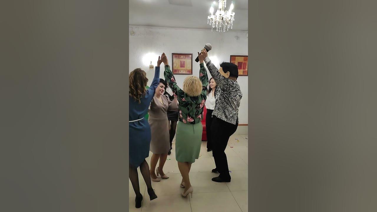 Ростовая кукла Стас Михайлов поздравляет прекрасную даму #рекомендации ...
