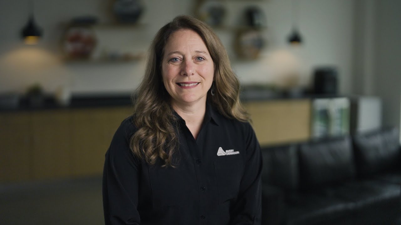 Kelli Messer of Avery Dennison - The Benefits of Digital Printing - YouTube