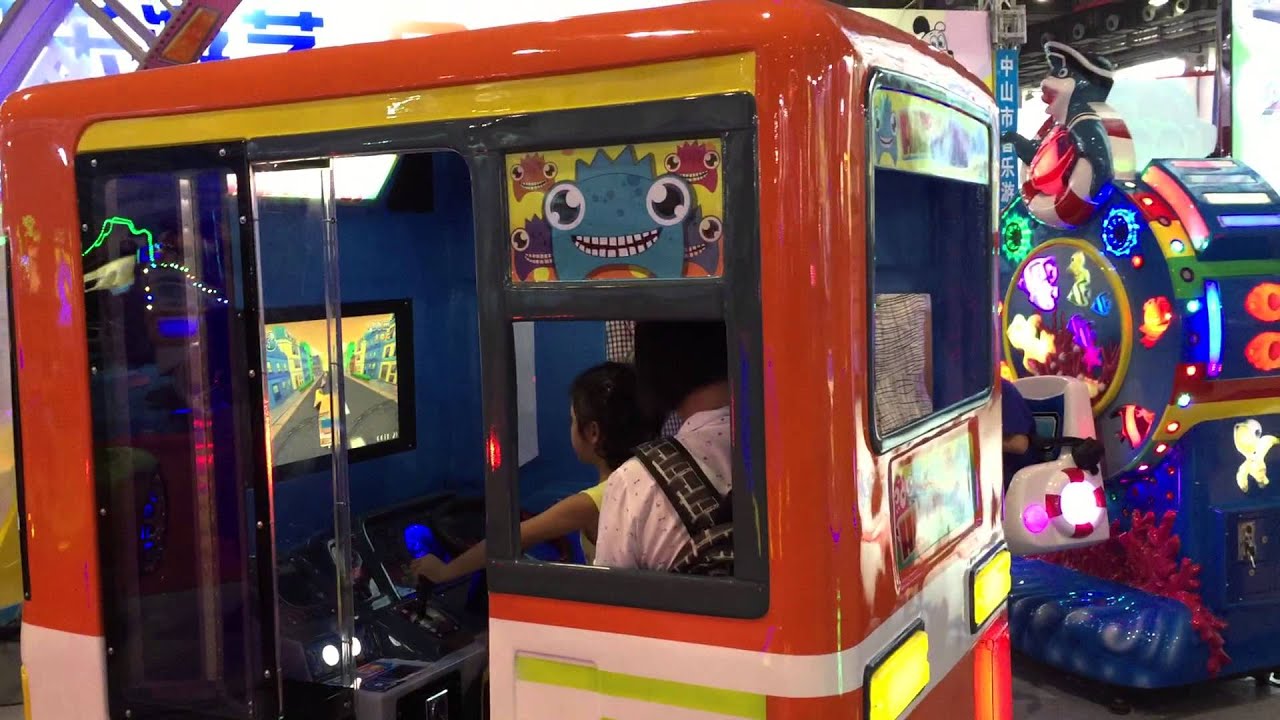 Happy Bus (Kiddie Ride Under Hope Japan) - YouTube