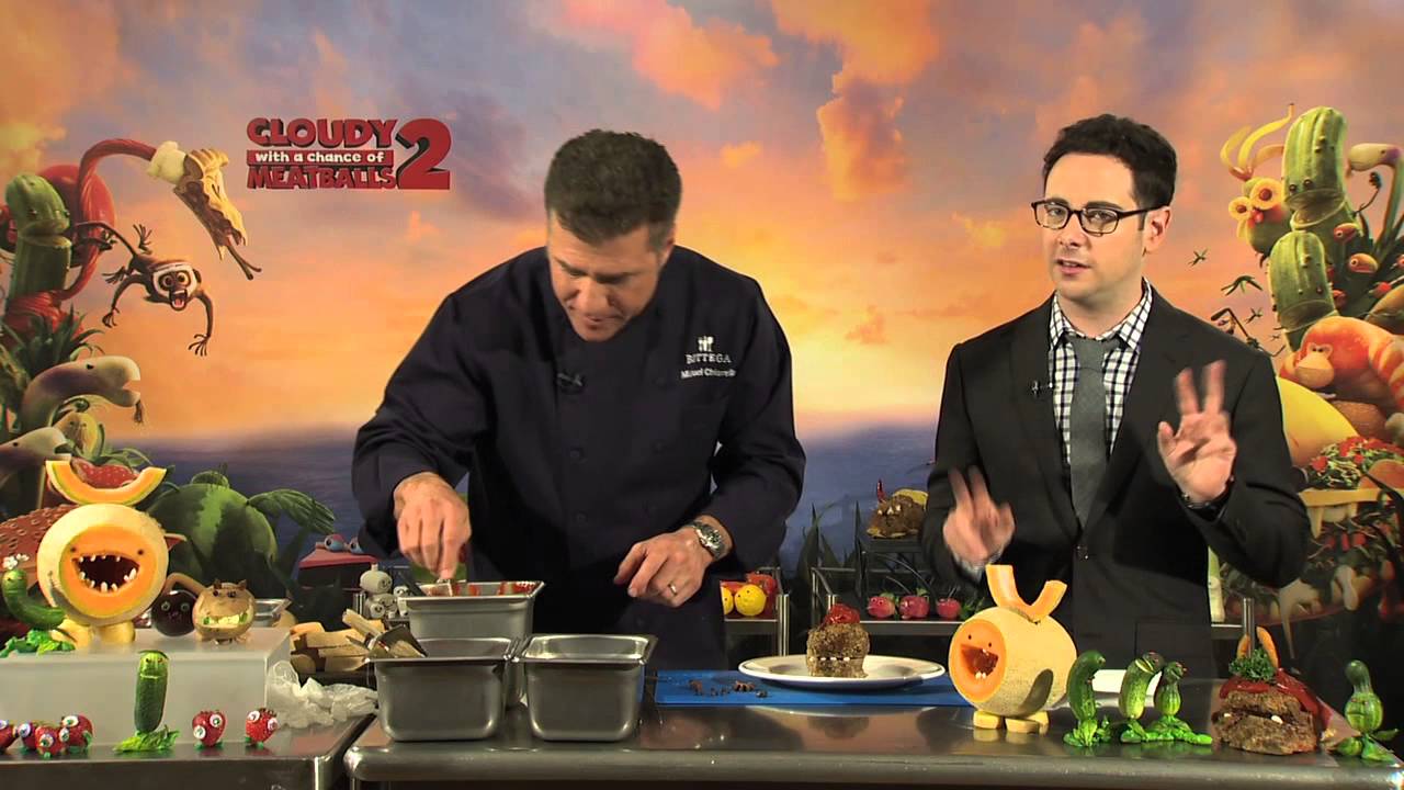 Chef Michael Chiarello teaches Andrew Freund how to cook! - YouTube
