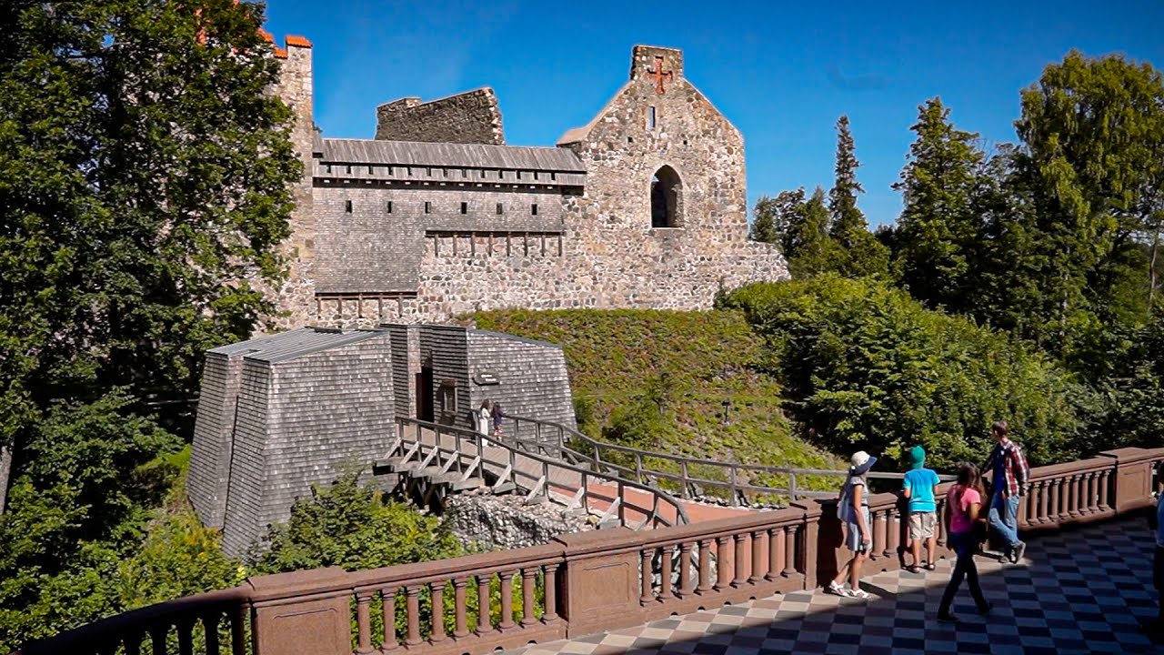 Siguldos viduramžių pilis (Siguldas viduslaiku pils) (2015) - YouTube