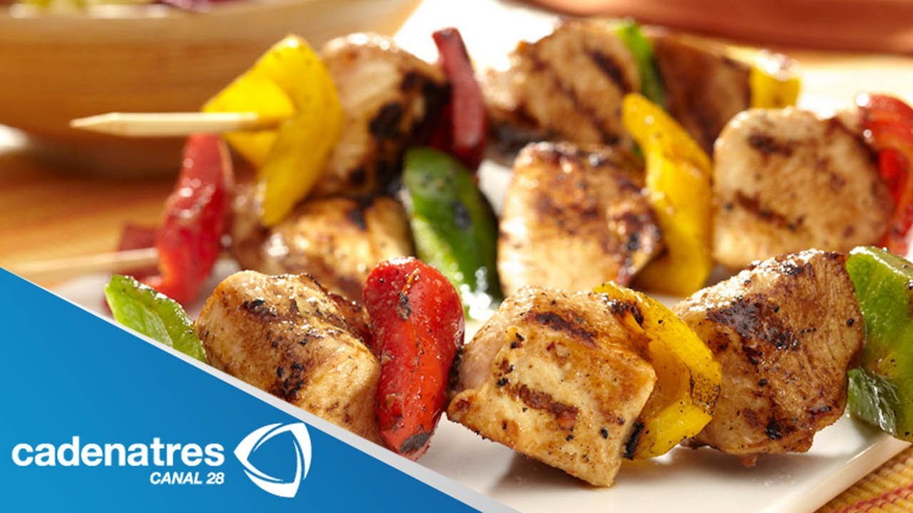 Receta para preparar banderillas de chorizo, camarones y carne de res ...