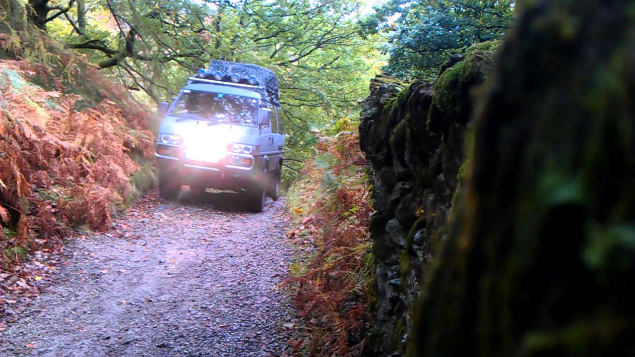 Delica L300 off road - YouTube