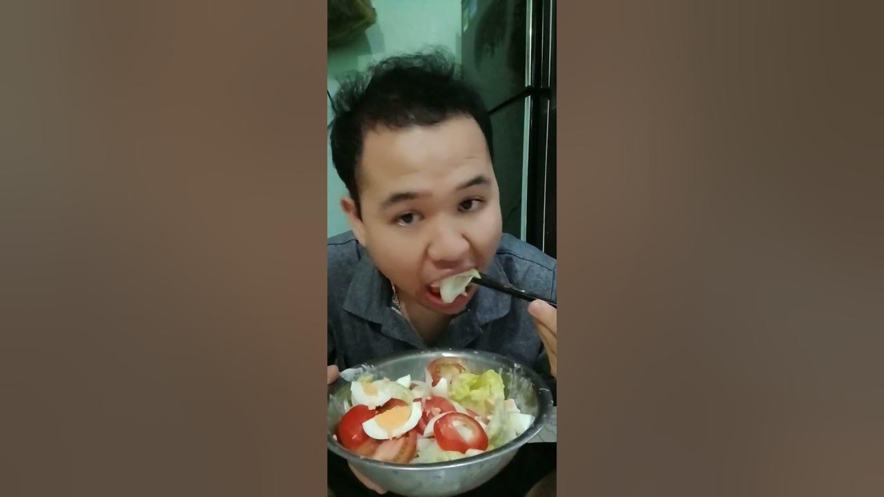 Thử vị rau trộn với trứng (salad trứng vs rau). #mukbang #food #shorts #salad #short #cooking ...