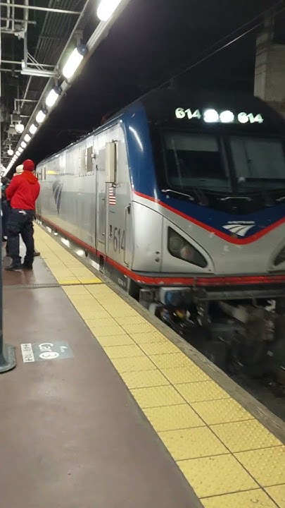 Amtrak Cardinal 51 heading home - YouTube