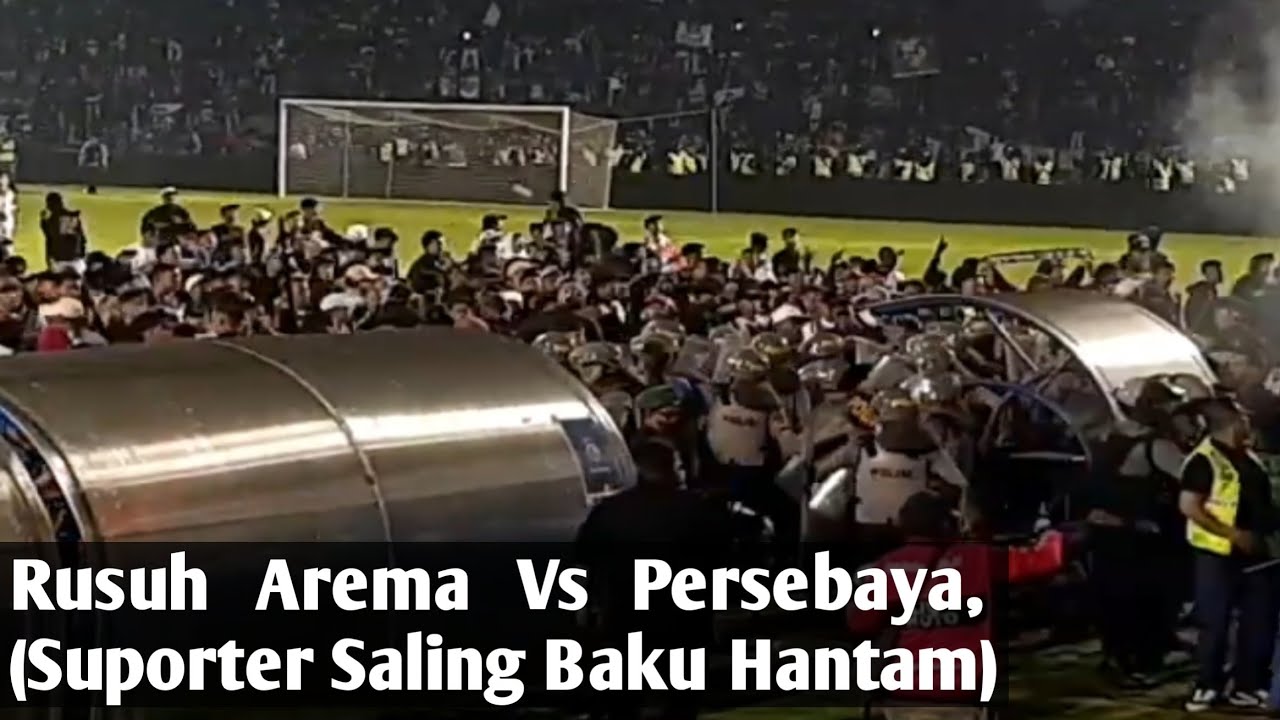 Rusuh Arema Vs Persebaya, Suporter Saling Baku Hantam - YouTube
