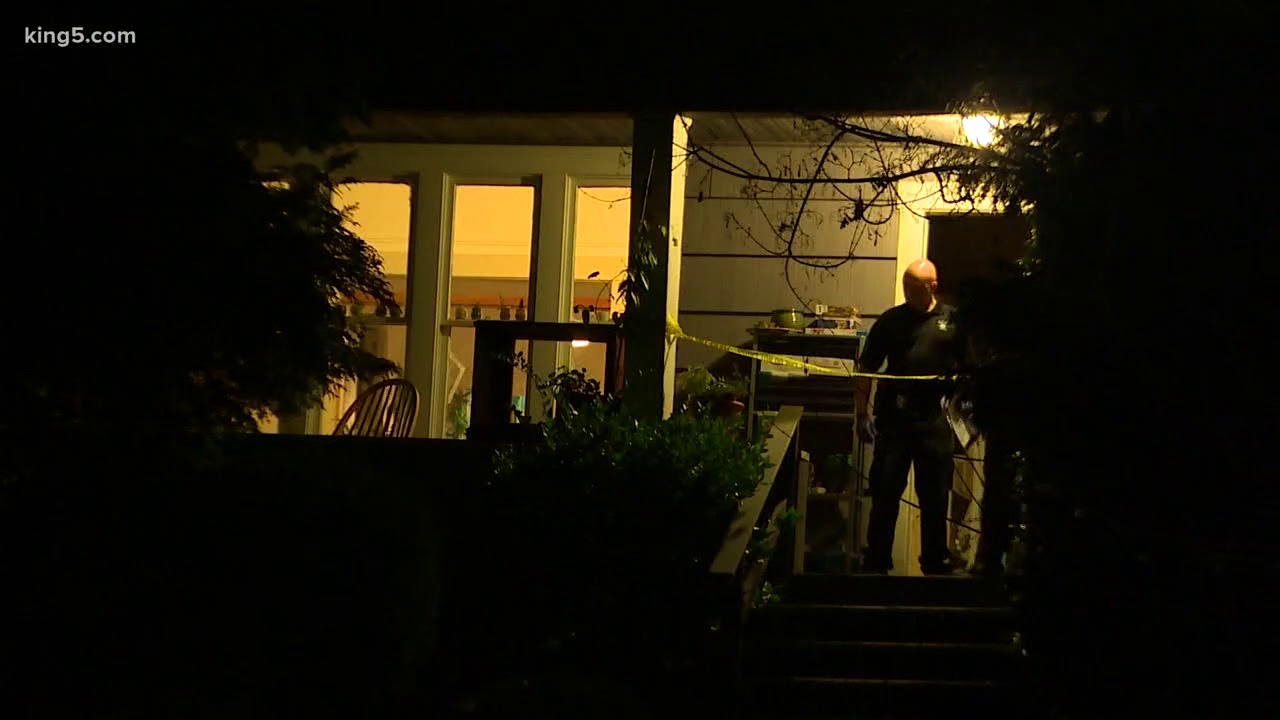 Man found dead inside burning tree house near Orting - YouTube