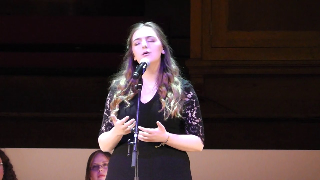 Monica Moffatt performing 'I Will Always Love You' by Dolly Parton ...