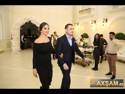 Azərbaycanlı müğənni Xanımı ilə toyda