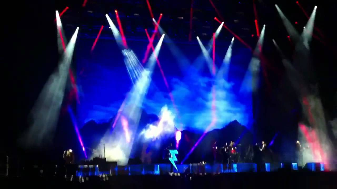 The Killers V Festival 2012 | Runaways Hylands Park - YouTube