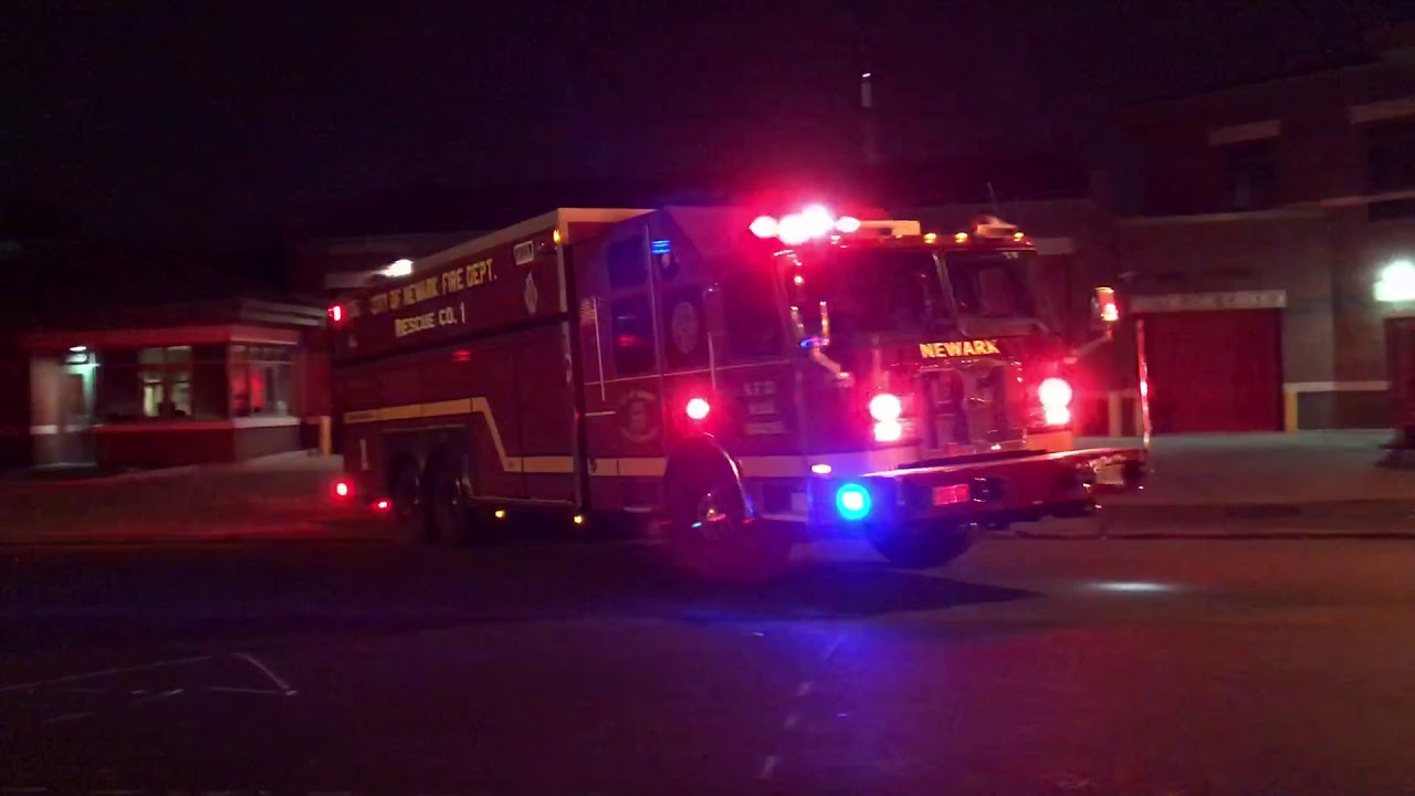 NEWARK FIRE DEPARTMENT RESCUE 1 RESPONDING FROM QUARTERS TO ROLLOVER ...